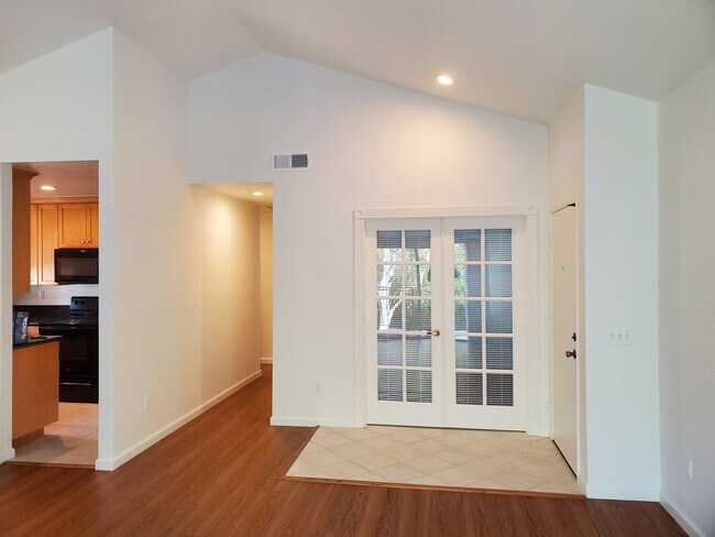 11353 Avenida De Los Lobos Unit G, San Diego, CA 92127 - Condo for Rent ...