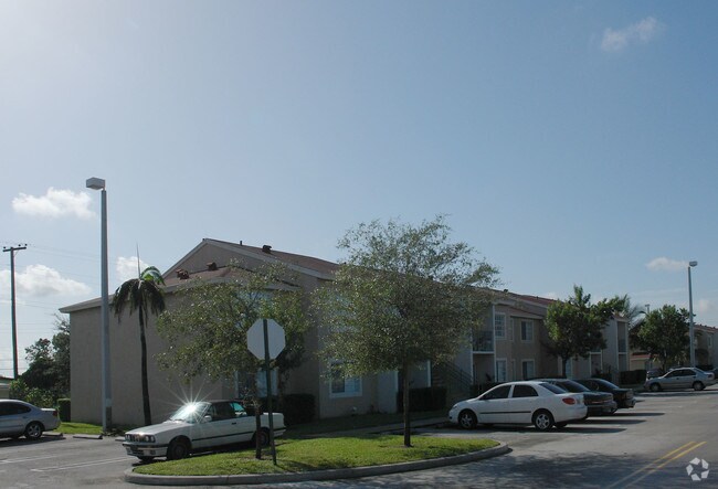 Pembroke Villas Rentals - Hollywood, FL | Apartments.com