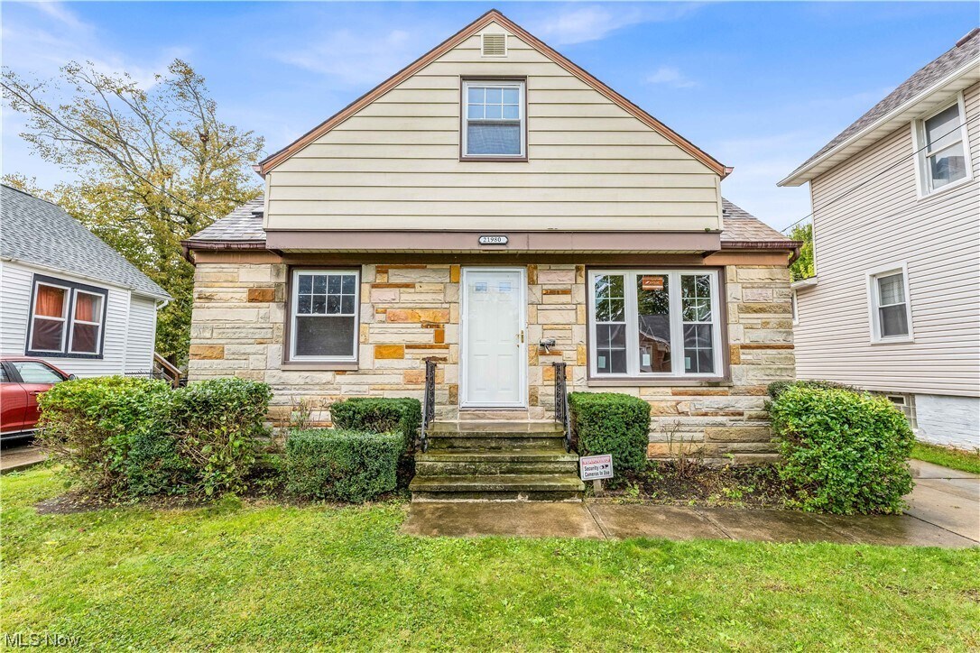 21980 Ivan Ave, Euclid, OH 44123 - House Rental in Euclid, OH ...