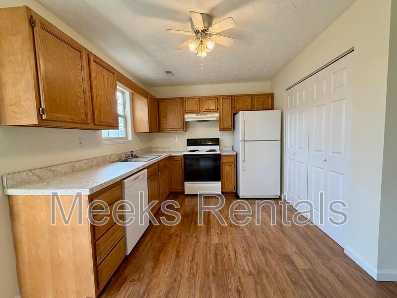 166 Mt Vernon Ln Unit 166, Hurricane, WV 25526 - Condo for Rent in ...