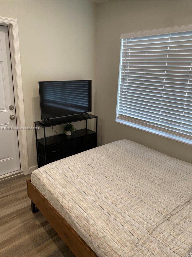 11121 SW 46th St, Miami, FL 33165 - House Rental in Miami, FL ...