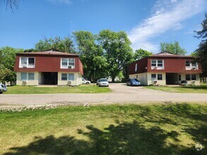 Apartments with Garages in Long Point, IL - 1 Rentals | Apartments.com