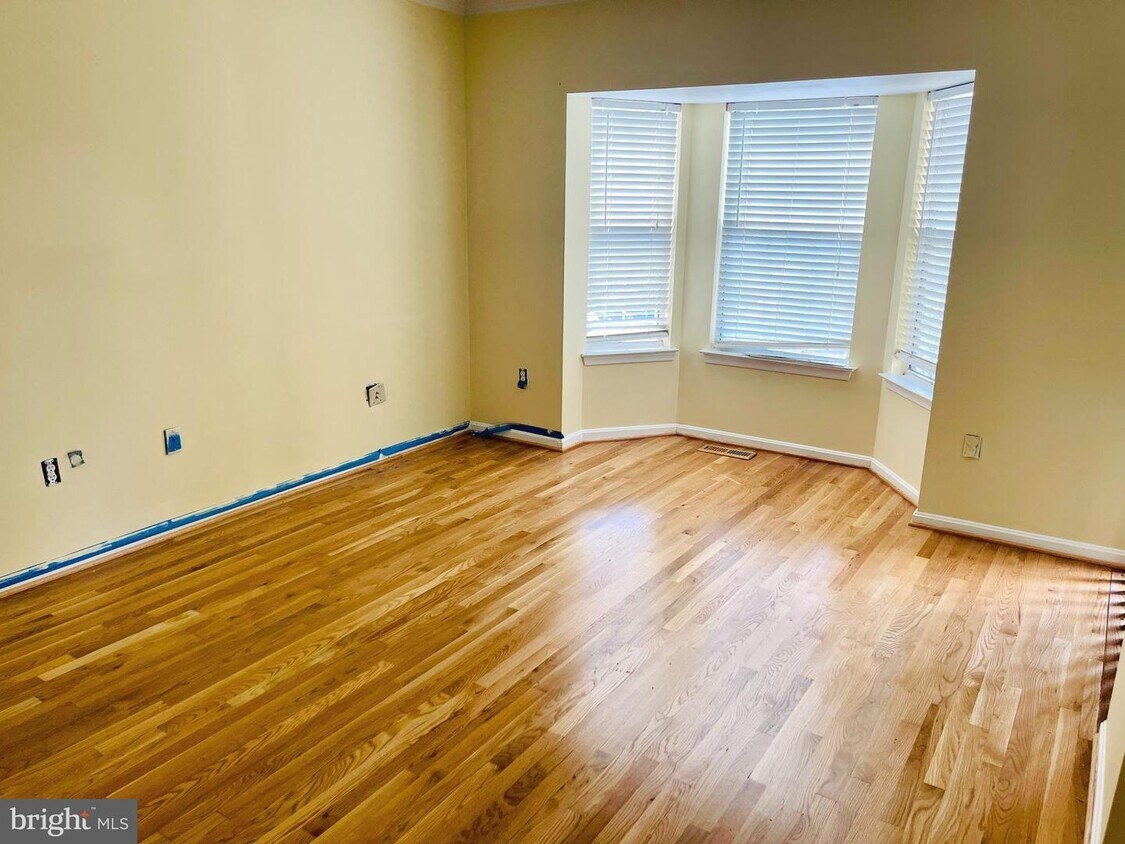 6113 George Baylor Dr, Centreville, VA 20121 - Townhome Rentals in ...