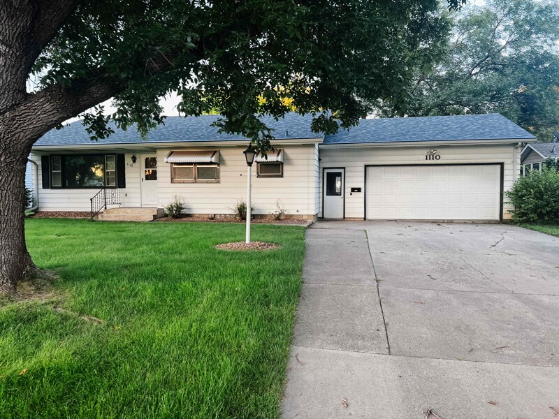 1110 Division St N, Clara City, MN 56222 | Apartments.com