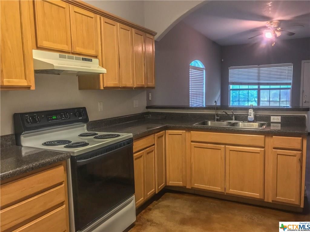 1080 Rainbow Dr, Spring Branch, TX 78070 - Townhome Rentals in Spring ...
