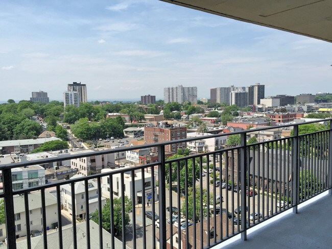 1530 Palisade Ave, Fort Lee, NJ 07024 - Condo for Rent in Fort Lee, NJ ...