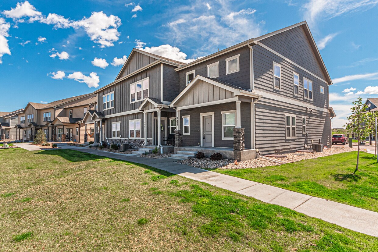 6655 Carriage Meadows Dr, Colorado Springs, CO 80925 - Townhome Rentals ...