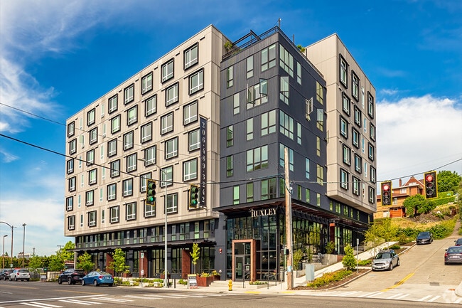 Genesee Apartments for Rent with High Ceilings - Seattle, WA - Updated ...