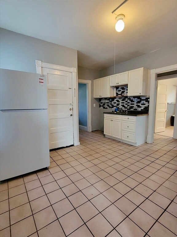 723-725-725 Carew St Unit 2, Springfield, MA 01104 - Room for Rent in ...