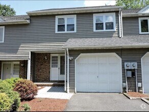Powder Mill Village Townhouses 4 Bedroom Apartments for Rent - Morris ...