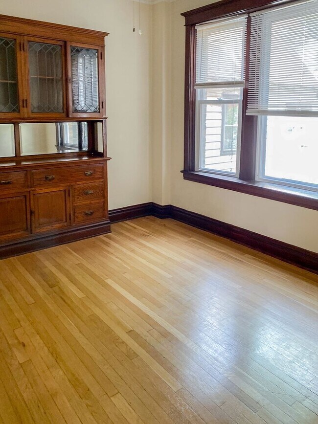 1440 W Addison St, Chicago, IL 60613 - Apartments in Chicago, IL ...
