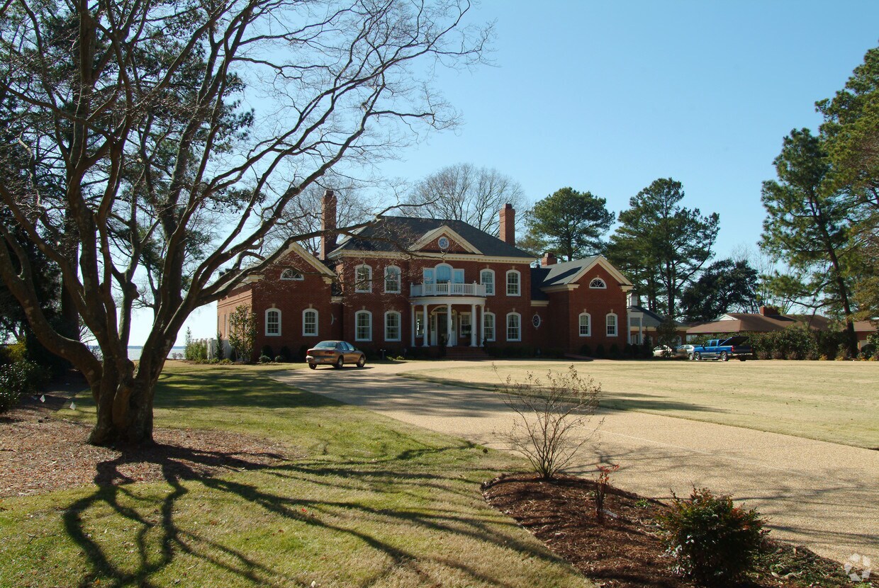 1205 Riverside Dr, Newport News, VA 23606 - 1205 Riverside Dr Newport ...