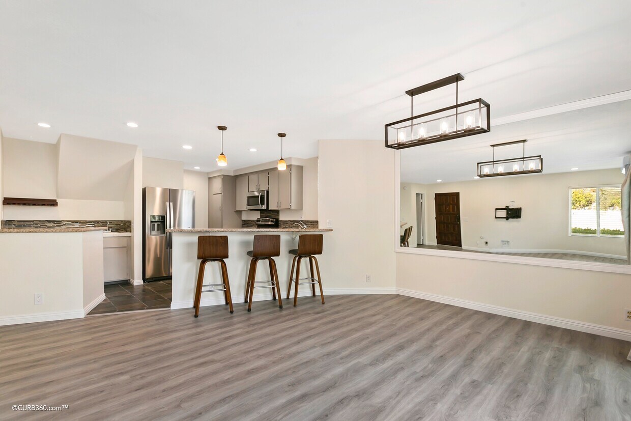 2774 Ariane Dr Unit 75, San Diego, CA 92117 - Condo for Rent in San ...