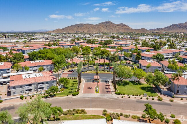 San Valiente Apartments - Phoenix, AZ | Apartments.com