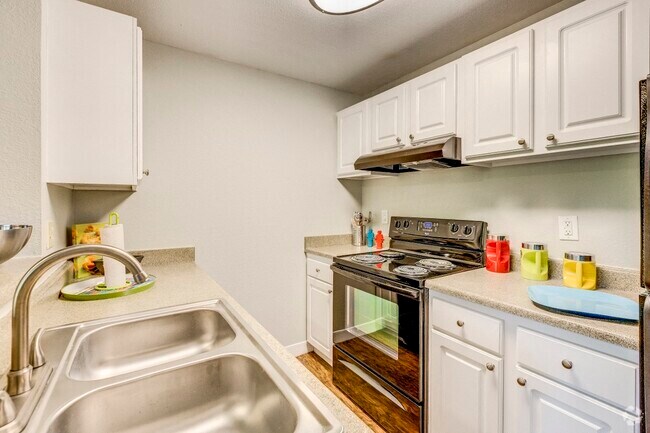 Progress Ridge Apartments for Rent with Hardwood Floors - Beaverton, OR ...