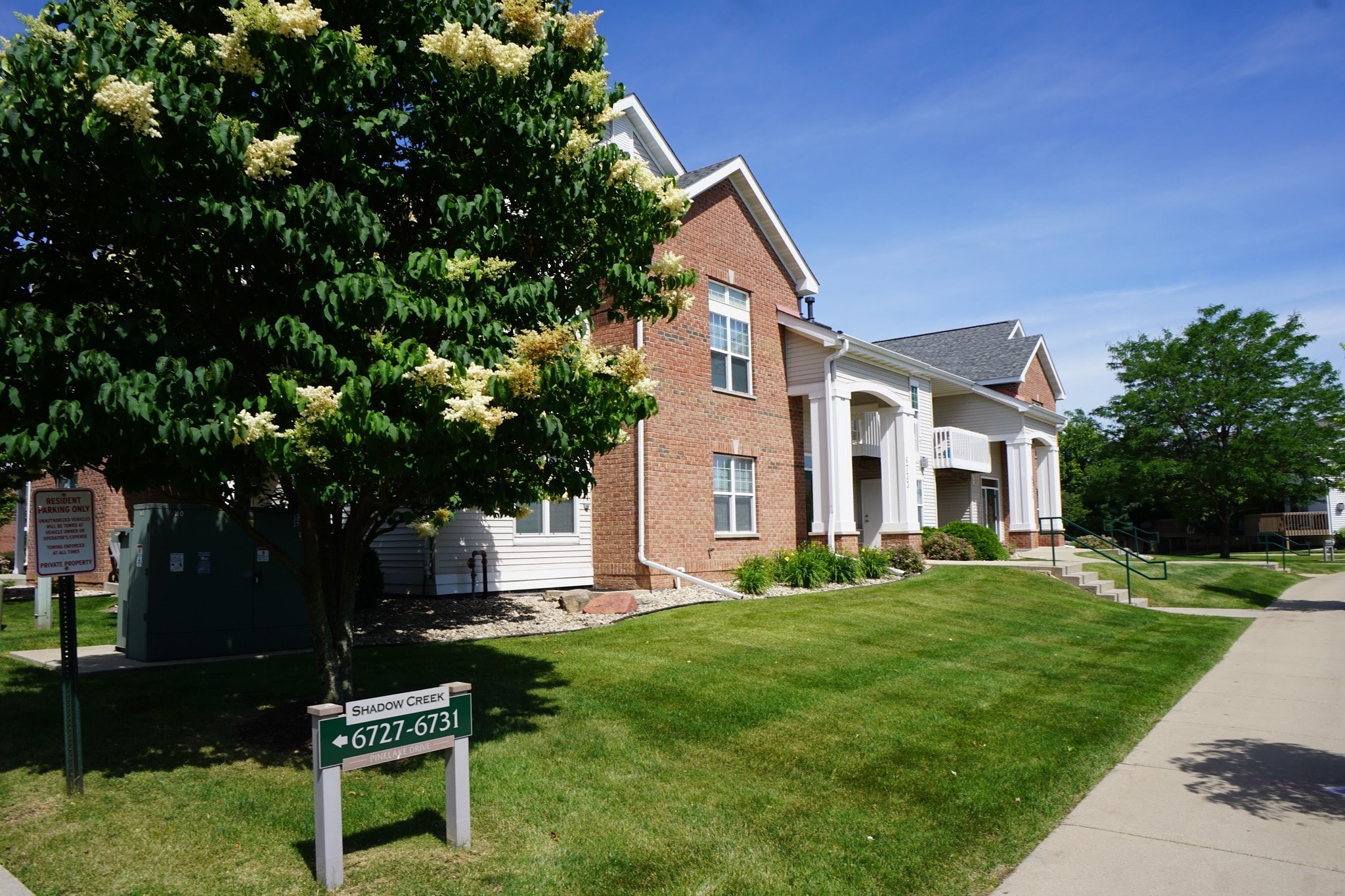 Shadow Creek - 6747 Pinelake Dr Madison, WI 53719 | Apartments.com