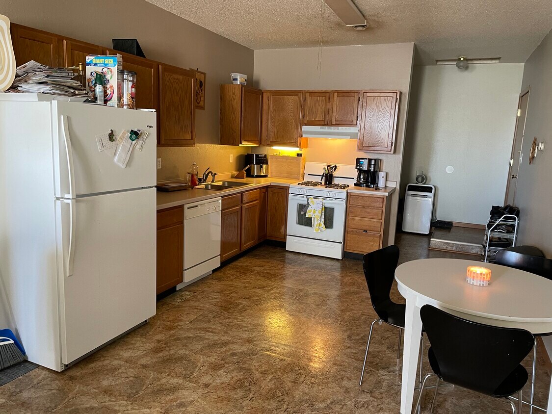 104 W Main St Unit 4, Belle Plaine, MN 56011 - Apartments in Belle ...