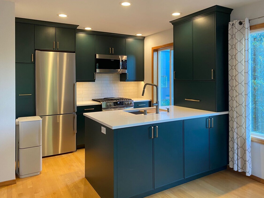 2610 S Dearborn St, Seattle, WA 98144 - Townhome Rentals in Seattle WA | Apartments.com