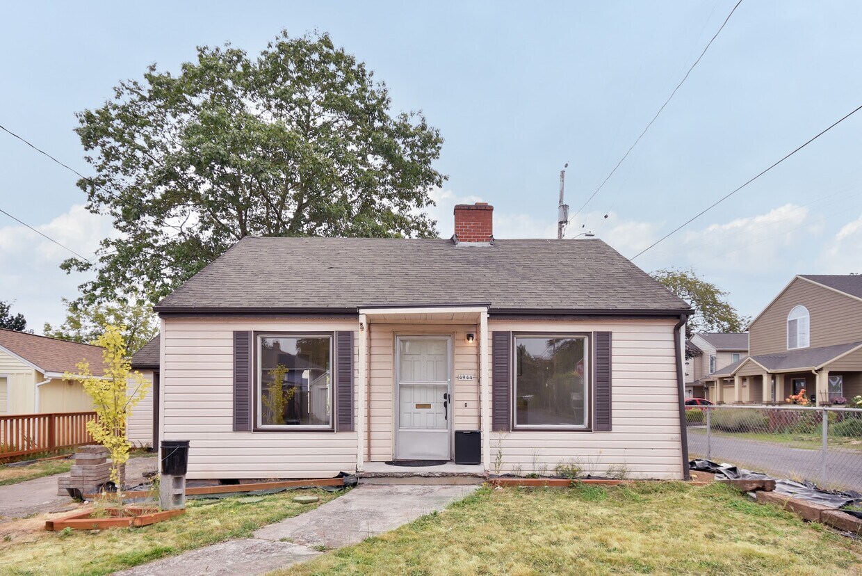 4944 SE 67th Ave, Portland, OR 97206 - House Rental in Portland, OR ...