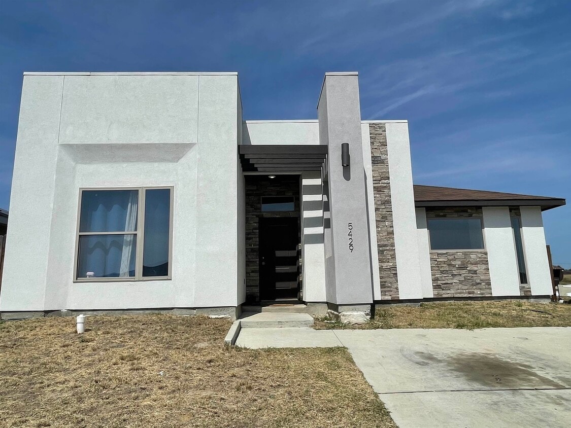 5429 Granja Dr, Laredo, TX 78046 - House Rental in Laredo, TX ...