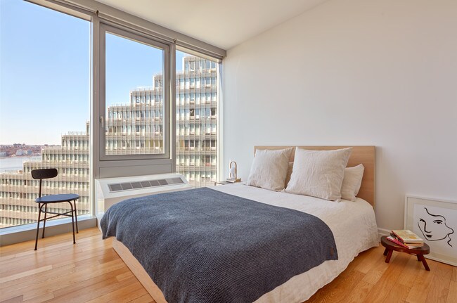 Mercedes House Rentals - New York, NY | Apartments.com