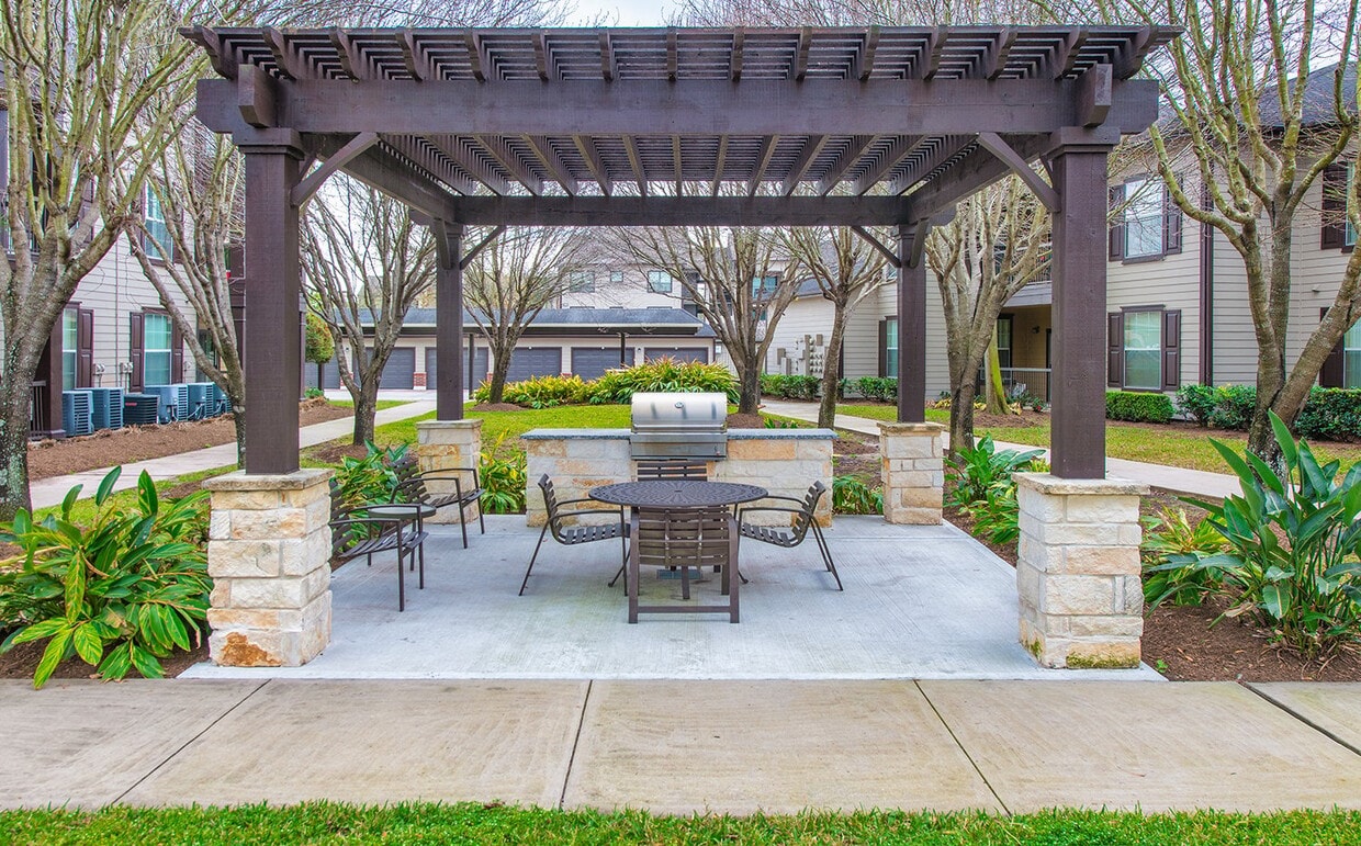 MAA Fall Creek - 8440 N Sam Houston Pky E Humble, TX 77396 | Apartments.com
