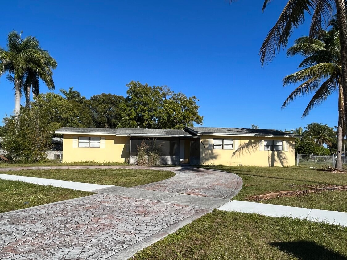 1237 NW 17th St, Fort Lauderdale, FL 33311 - House Rental in Fort ...
