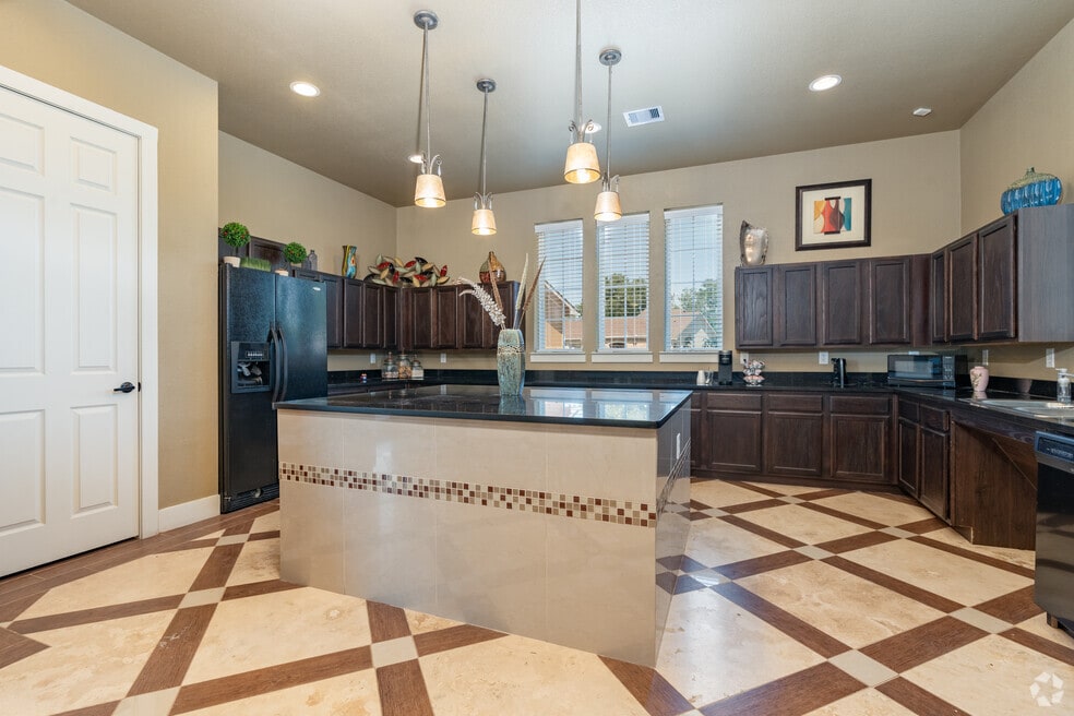 Apartments for Rent with a Dog Park Near Temple OK | Apartments.com