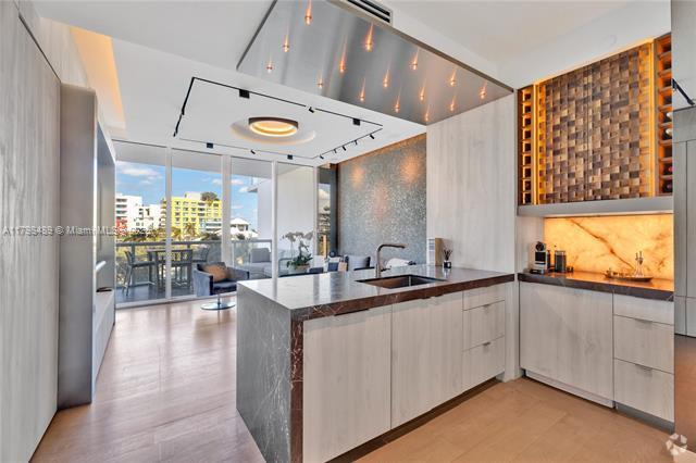 Continuum in South Beach Apartments for Rent with High Ceilings - Miami Beach, FL - Updated ...