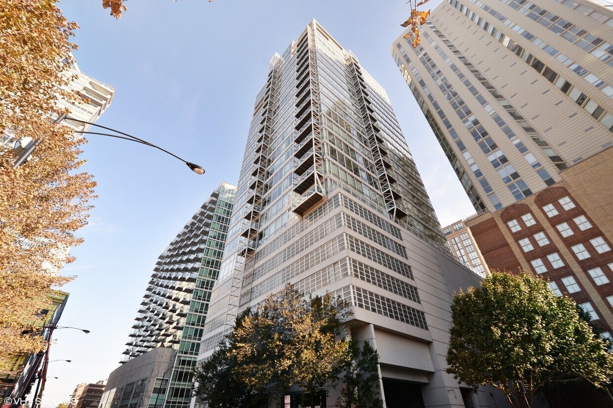653 N Kingsbury St Unit 2003, Chicago, IL 60654 - Condo for Rent in ...