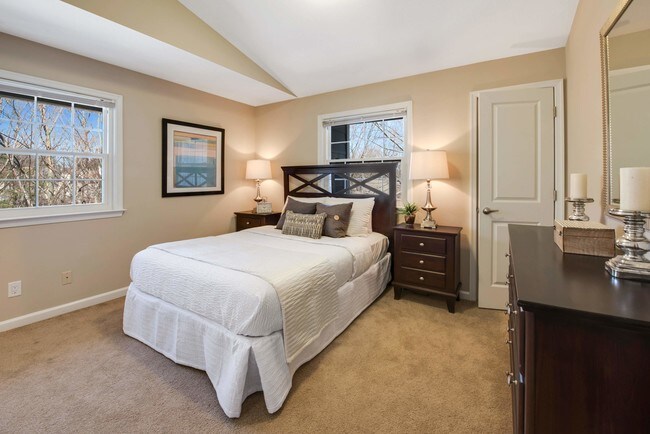 Timberlawn Crescent Apartments - Rockville, MD | Apartments.com