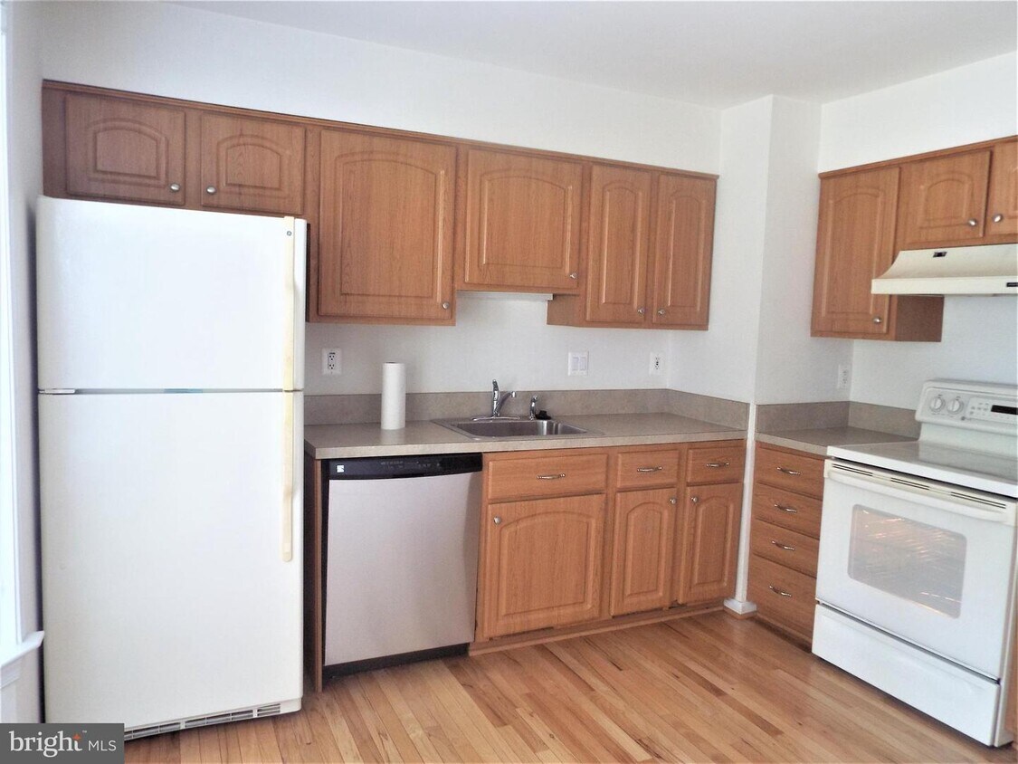 11931 Sentinel Point Ct, Reston, VA 20191 - Townhome Rentals in Reston ...