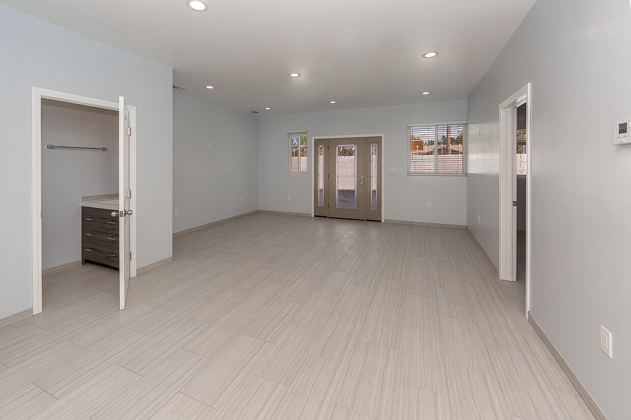 13659 Magnolia Blvd, Los Angeles, CA 91401 - House Rental in Los ...