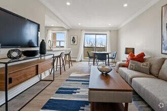 Hamilton Downtown A Student Apartments for Rent - Hamilton, ON - 4 ...