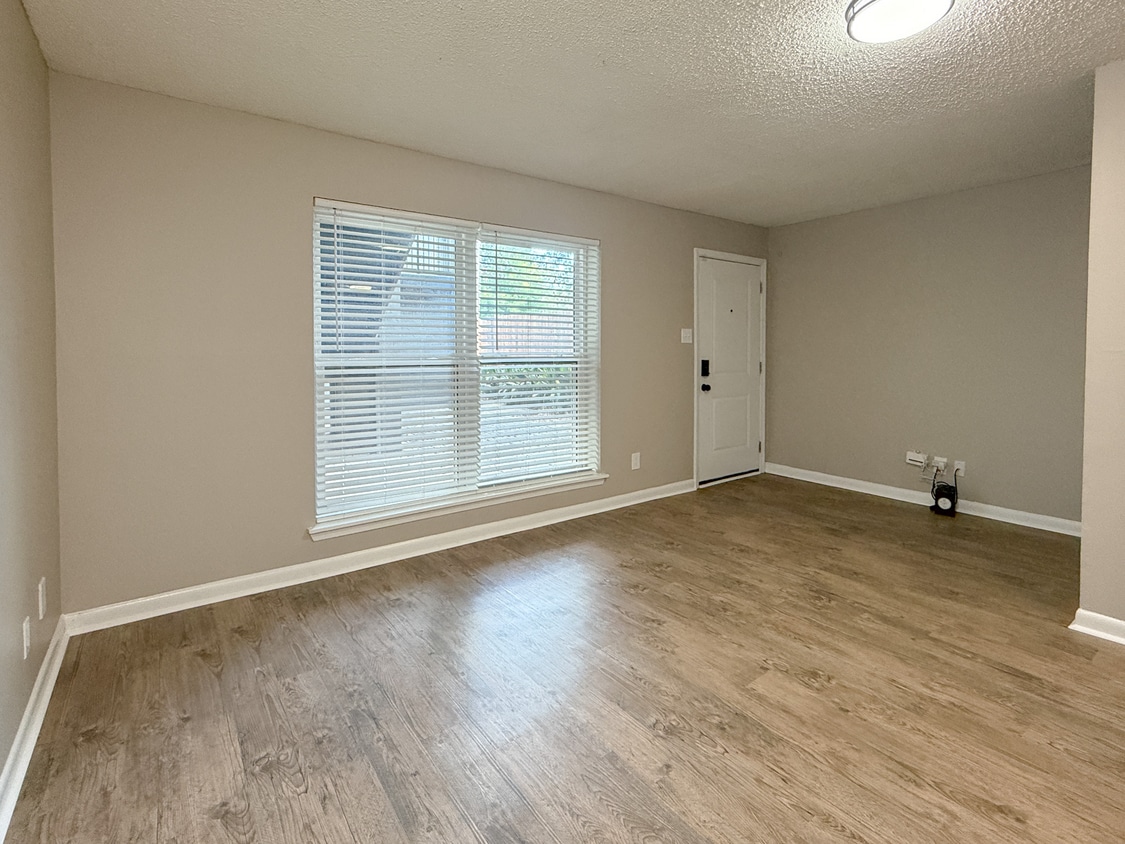 Ingleside Gardens Apartments - 330 Ingleside Dr Baton Rouge, LA 70806 ...