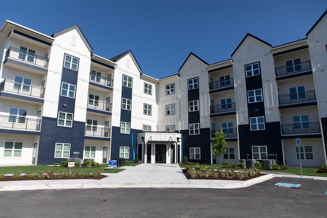 Point at Mid City - 352 S Foster Dr Baton Rouge, LA 70806 | Apartments.com