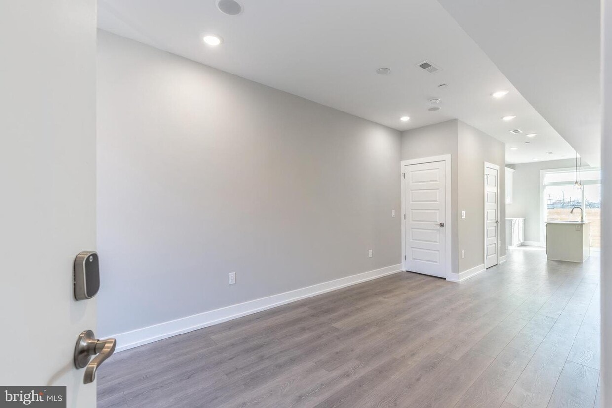 2327 N 3rd St Unit 1, Philadelphia, PA 19133 - Room for Rent in ...