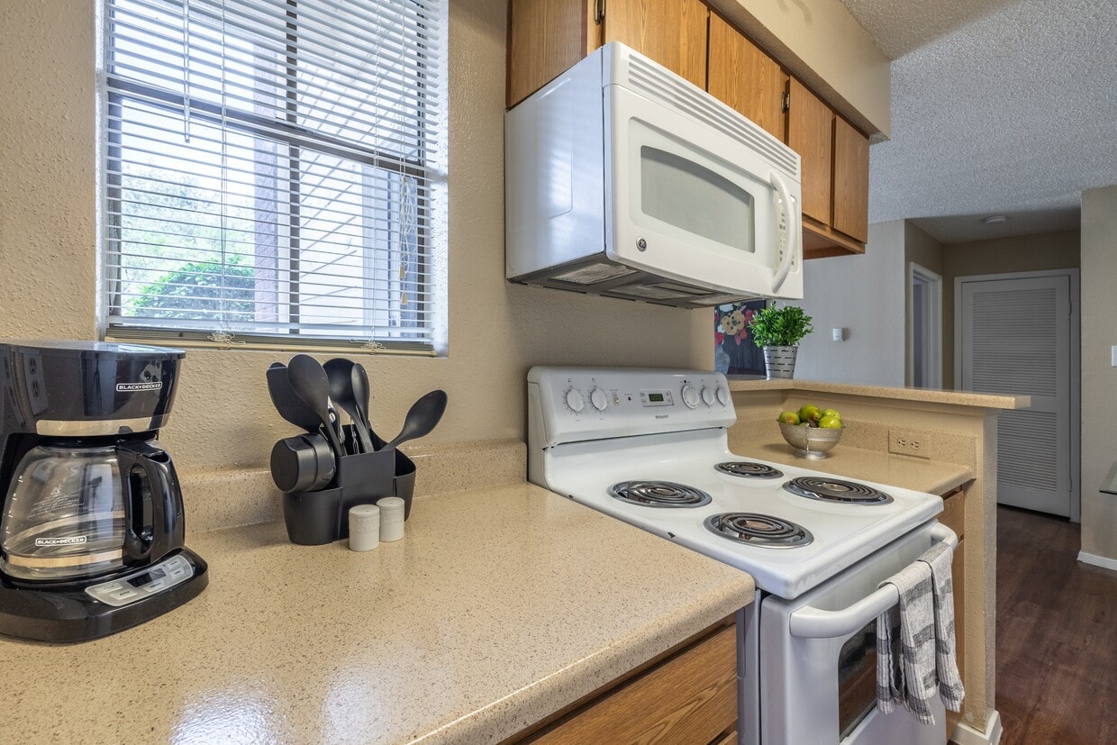 Park at Wells Branch - 1915 Wells Branch Pky Austin, TX 78728 ...