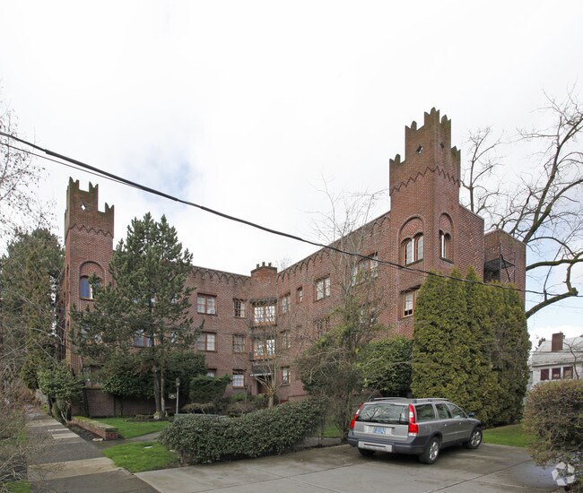Arenson Court Apartments - Portland, OR | Apartments.com