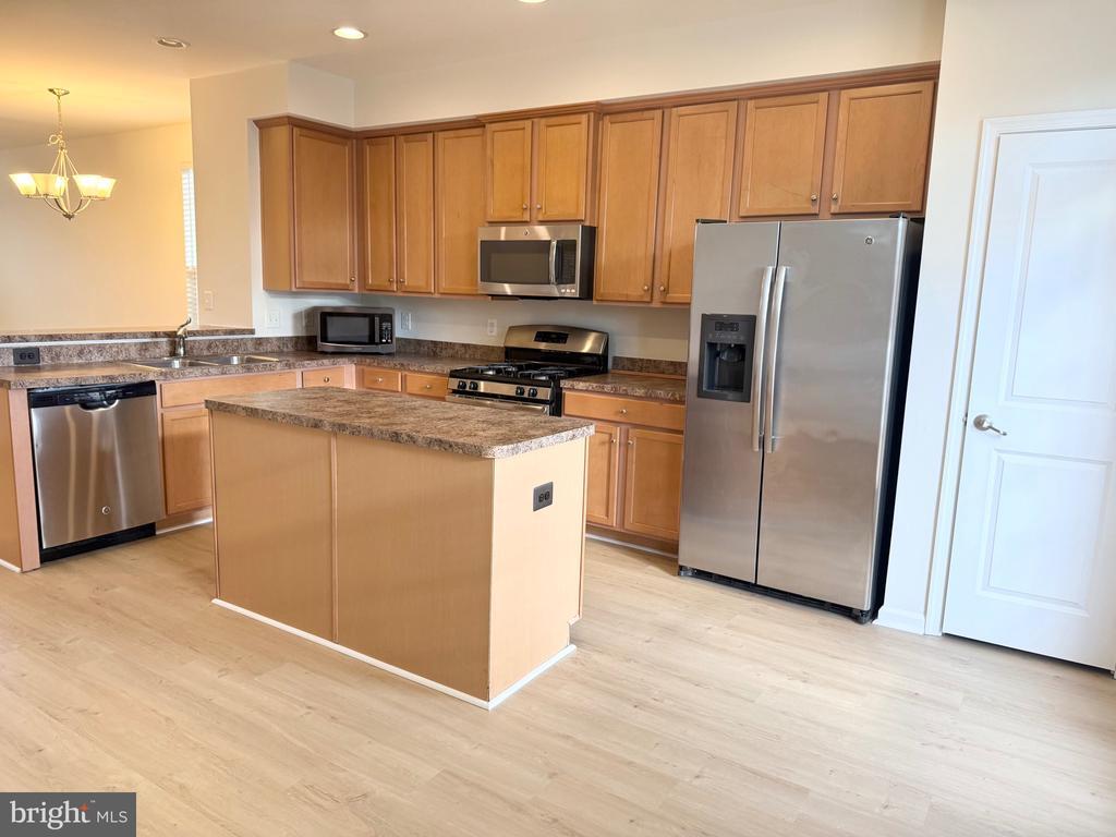 123 Streamview Dr, Fredericksburg, VA 22405 - Townhome Rentals in ...