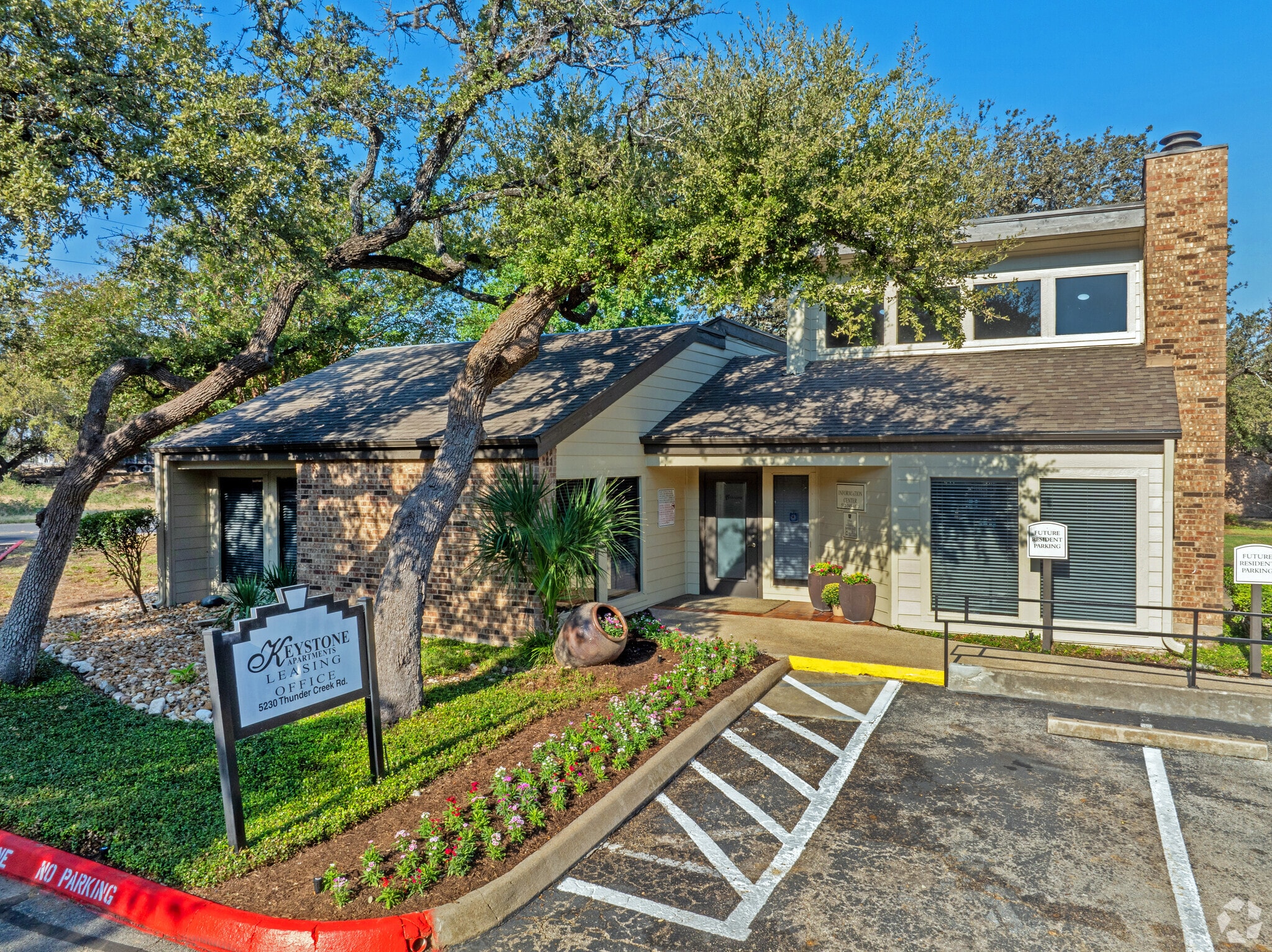 Keystone - 5230 Thunder Creek Rd Austin, TX 78759 | Apartments.com