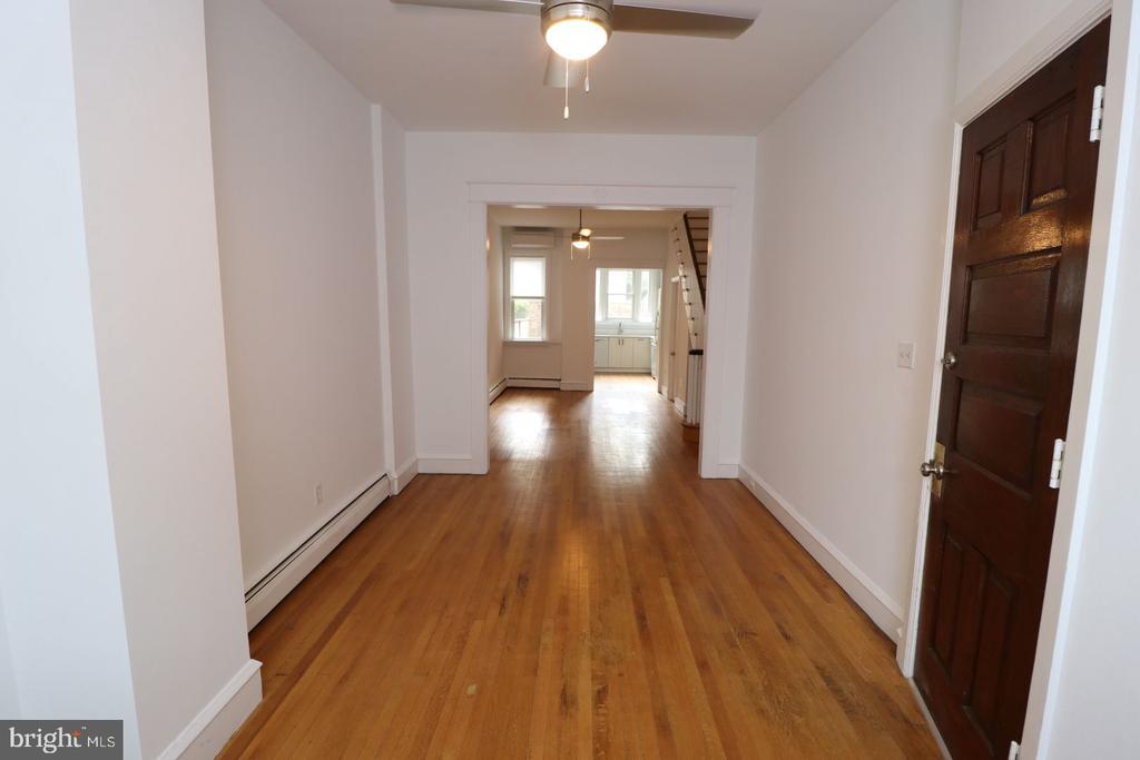 726 S 2Nd St Unit 1, Philadelphia, PA 19147 - Room for Rent in ...