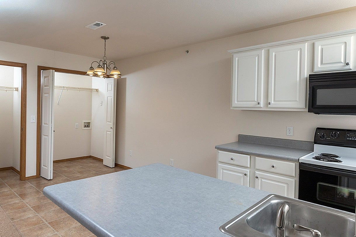 Lakewood Village - 4728-4738 S Robberson Ave Springfield, MO 65810 ...