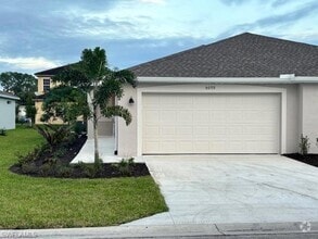 Copperhead Apartments for Rent with a Walk-In Closet - Lehigh Acres, FL ...