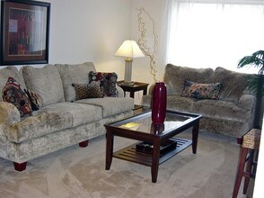 Center Court Apartments Rentals - Columbus, OH | Apartments.com