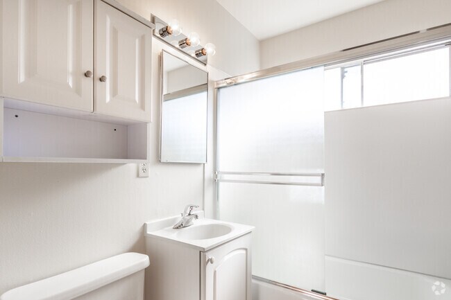 Wavecrest Lanai Apartments - Alameda, CA | Apartments.com