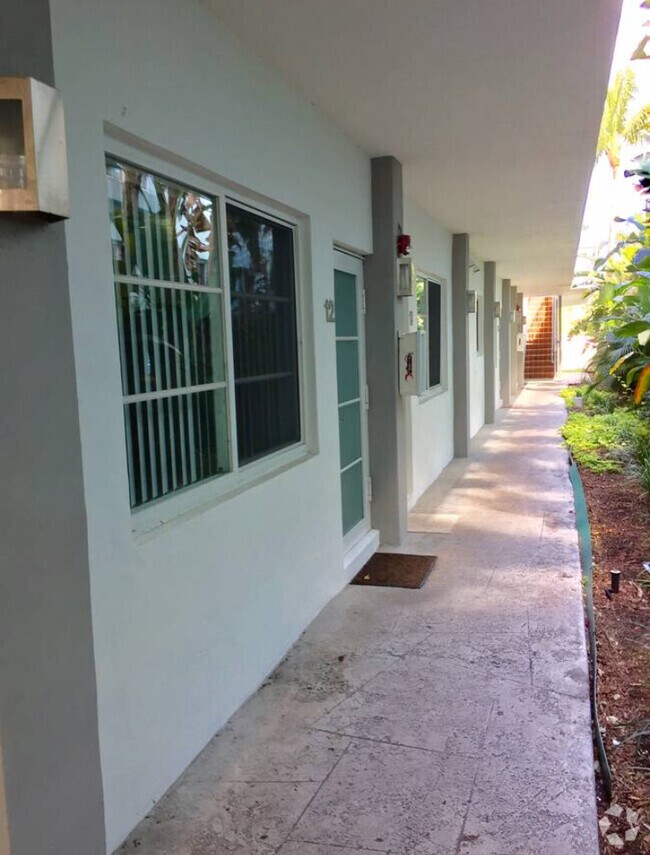 Isle of Normandy Ocean Side Apartments for Rent with Hardwood Floors - Miami Beach, FL - 2 ...