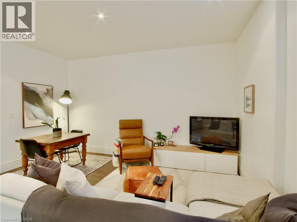 133 Park St Unité 105, Waterloo, ON N2L 0B2 - Appartement à Louer à ...