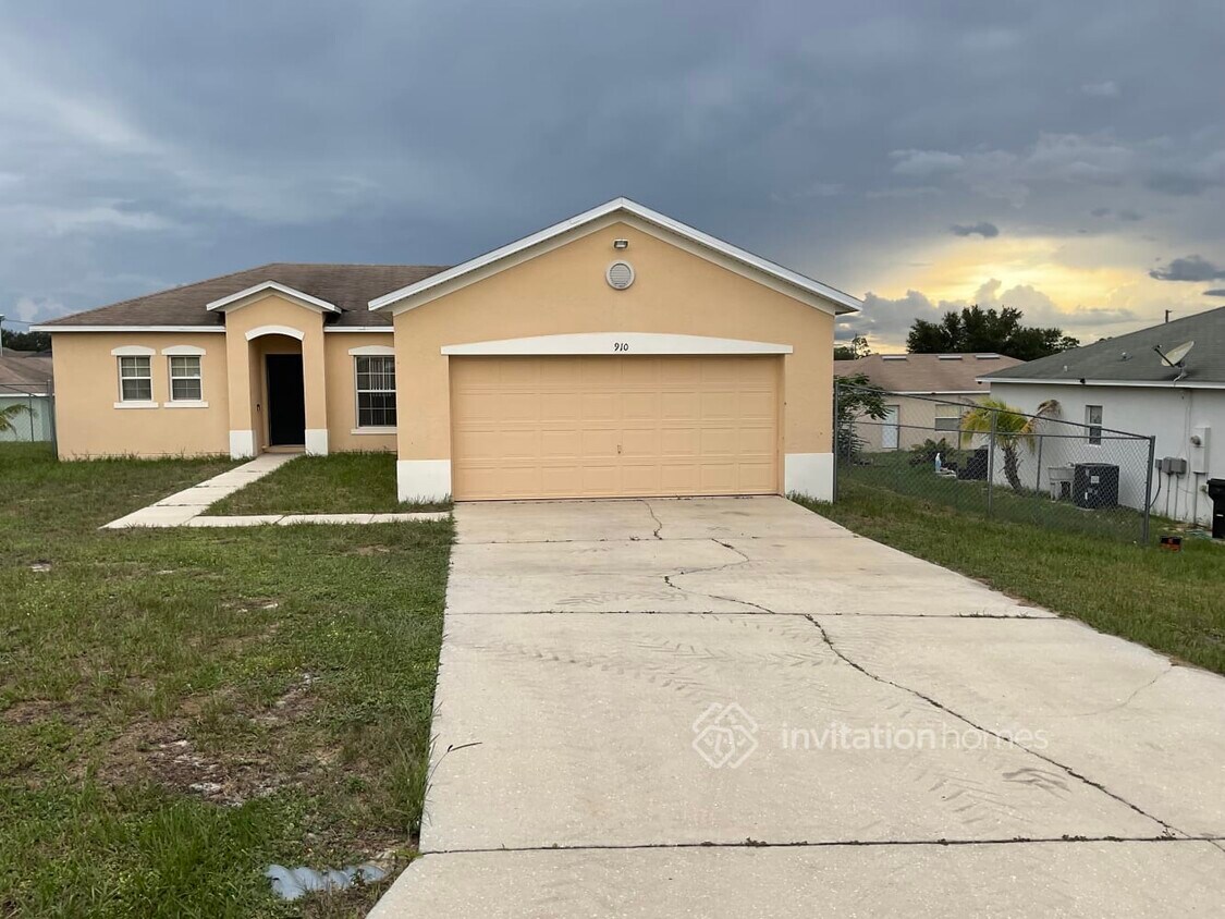 910 Cumberland Dr, Kissimmee, FL 34759 | Apartments.com