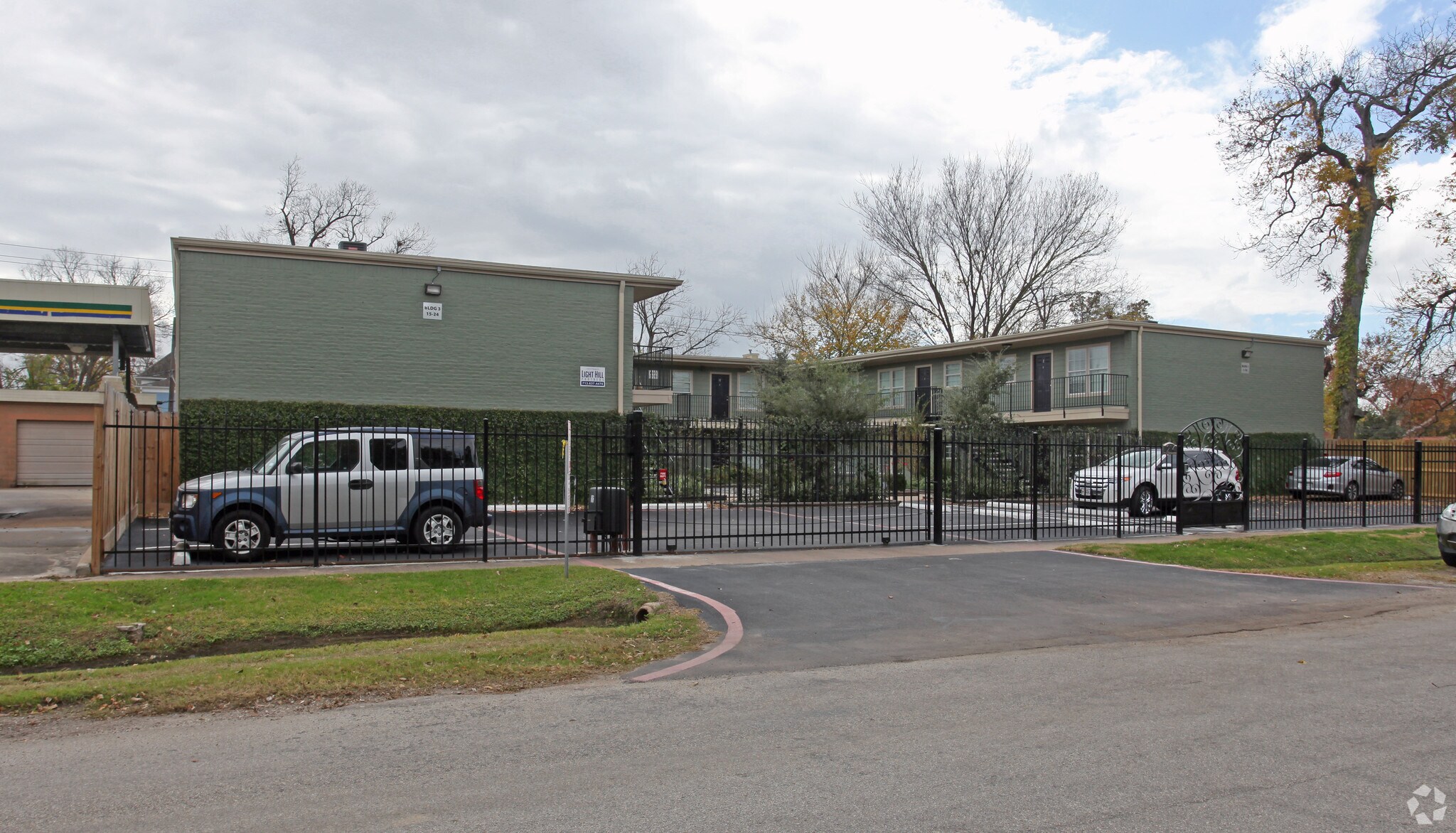 The Heights Collection - 214 W 17th - 214 W 17th St Houston, TX 77008 ...